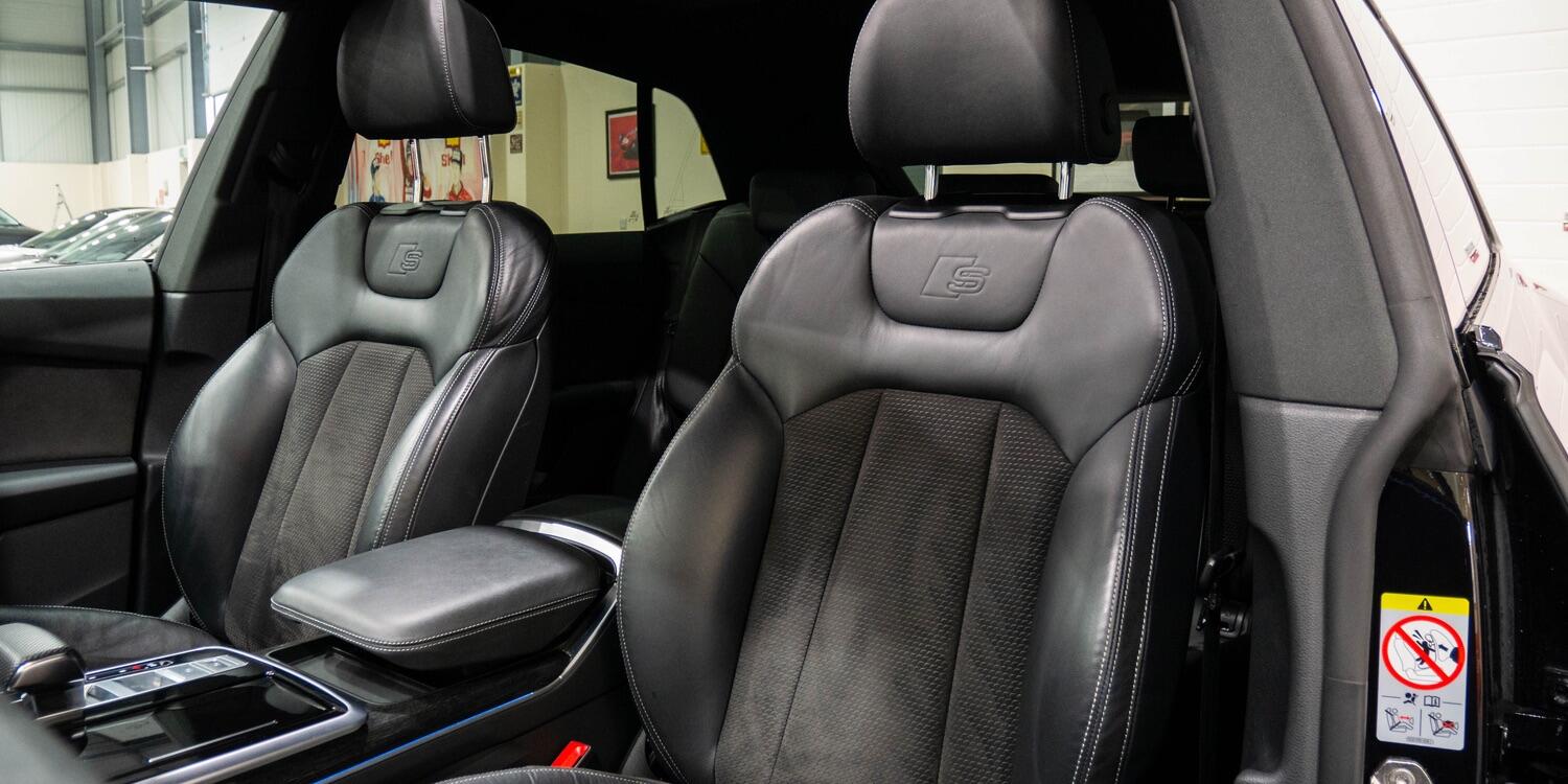 Used AUDI Q8 2019 Black in Shrewsbury, Shropshire | Lakeside Classics